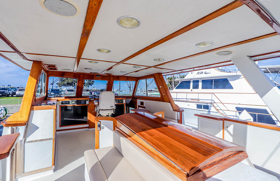 72 Ft Islander - Fun And Adventure Yacht For Charter